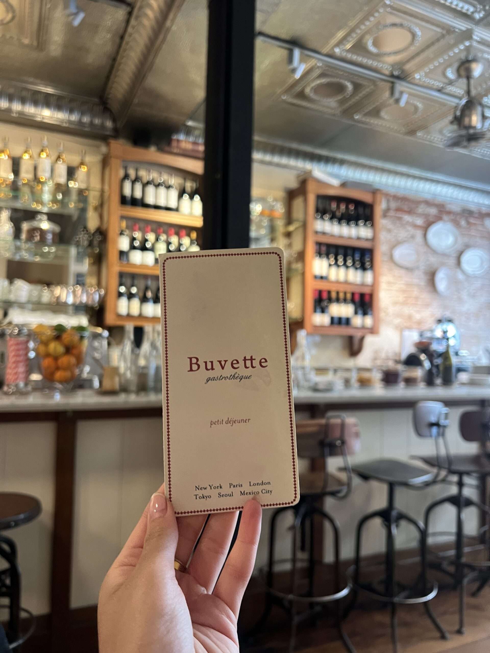 21 Best Cafes in New York City you NEED to try - Croissants & Cafés