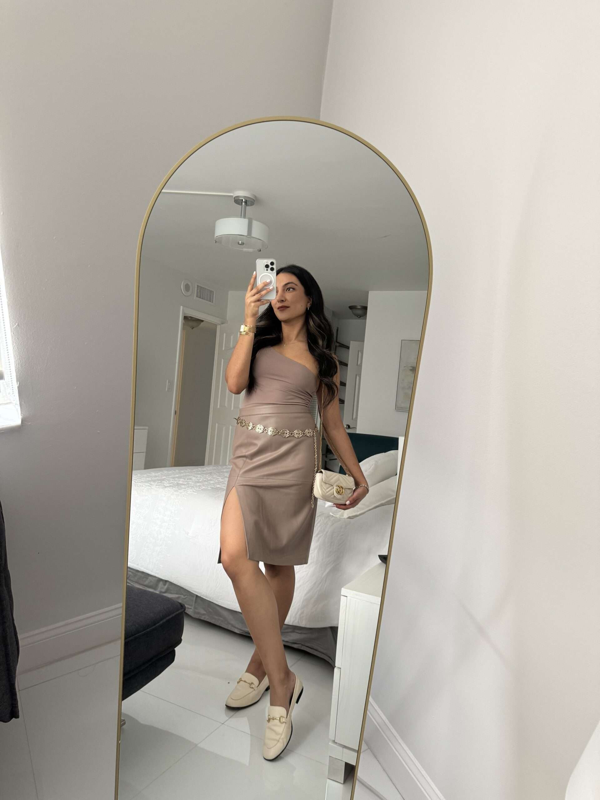 10 Must-Have Parisian Shoes for Effortless French Style | Croissants ...